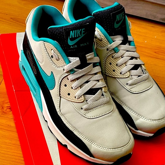 Nike | Shoes | Nike Air Max 9 Essential | Poshmark